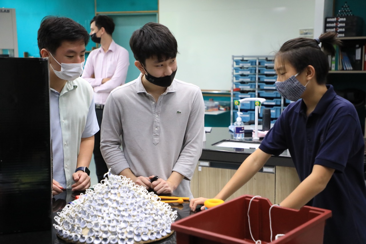 Year 8 Connected Learning with Year 12 - Bangkok Patana School